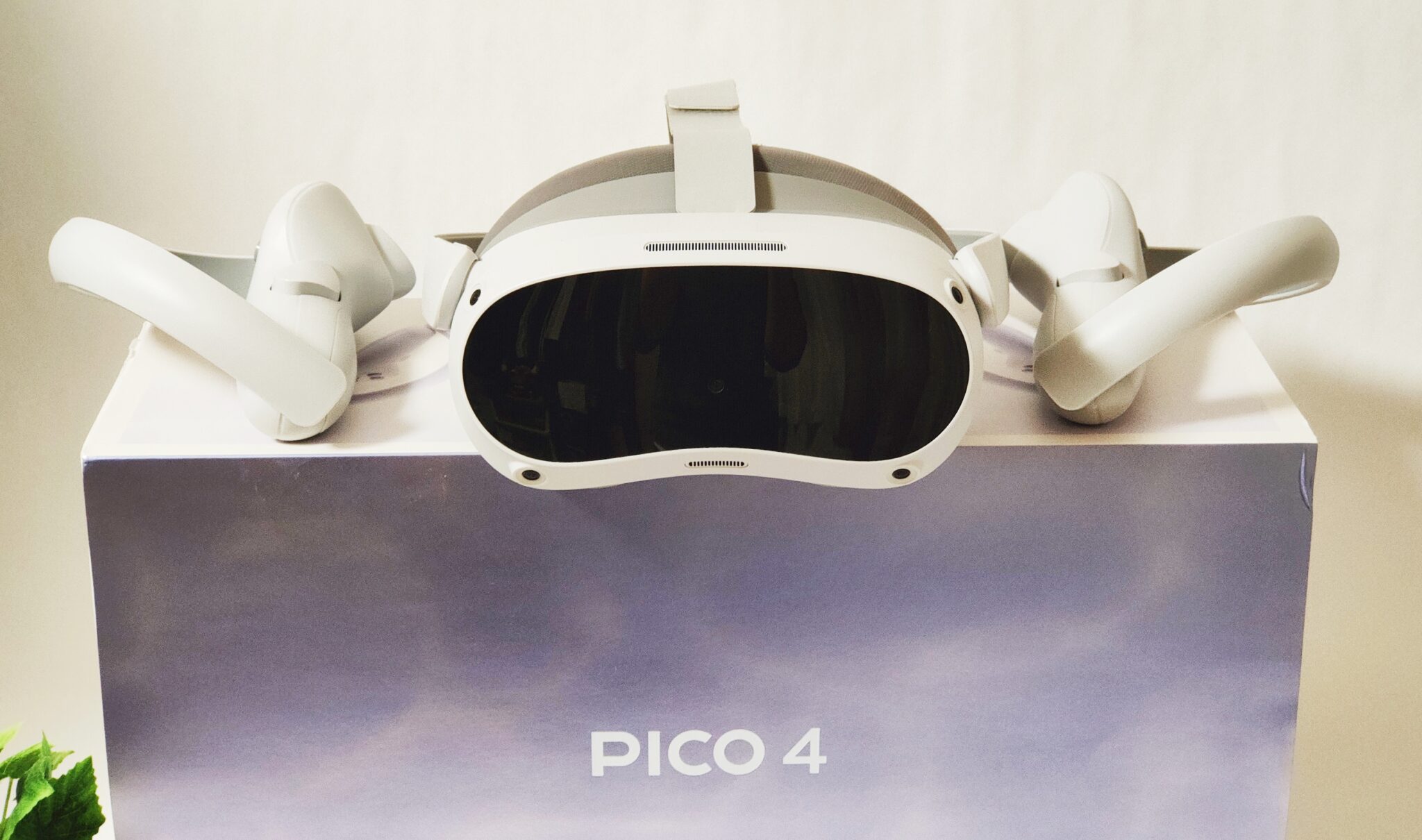 『PICO 4』実機レビュー：コスパ最高で実用的なオールインワン型VRヘッドセット | かちおテック